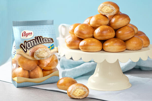 Vanillas - Small, soft buns filled with wonderful vanilla cream